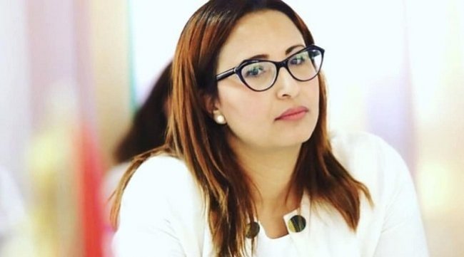 Chaima Aissa devant la chambre criminelle du tribunal militaire - Arabeque